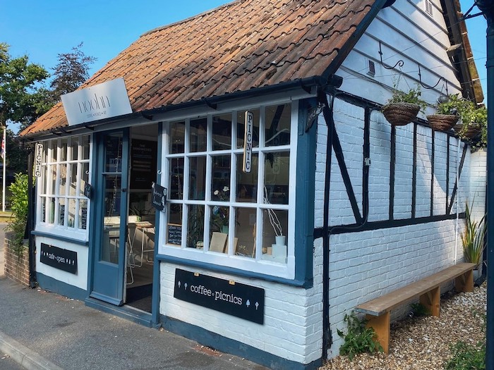 Come and visit our cute little cafe in the heart of the New Forest ...